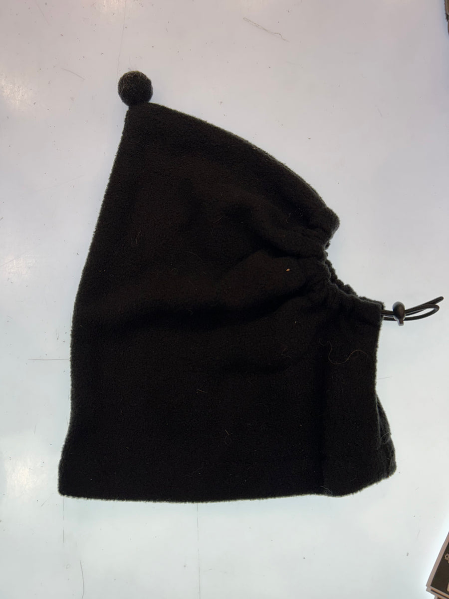 The ''earmuff'' beanie – Chien Mondain